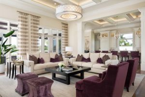 10 colores que combinan con morado en decoración
